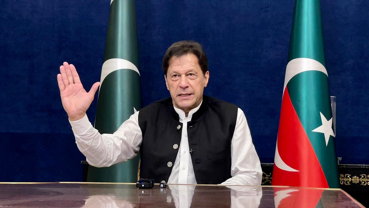 Why Imran Khan’s Candidacy for Oxford Chancellor Sparks Controversy ...