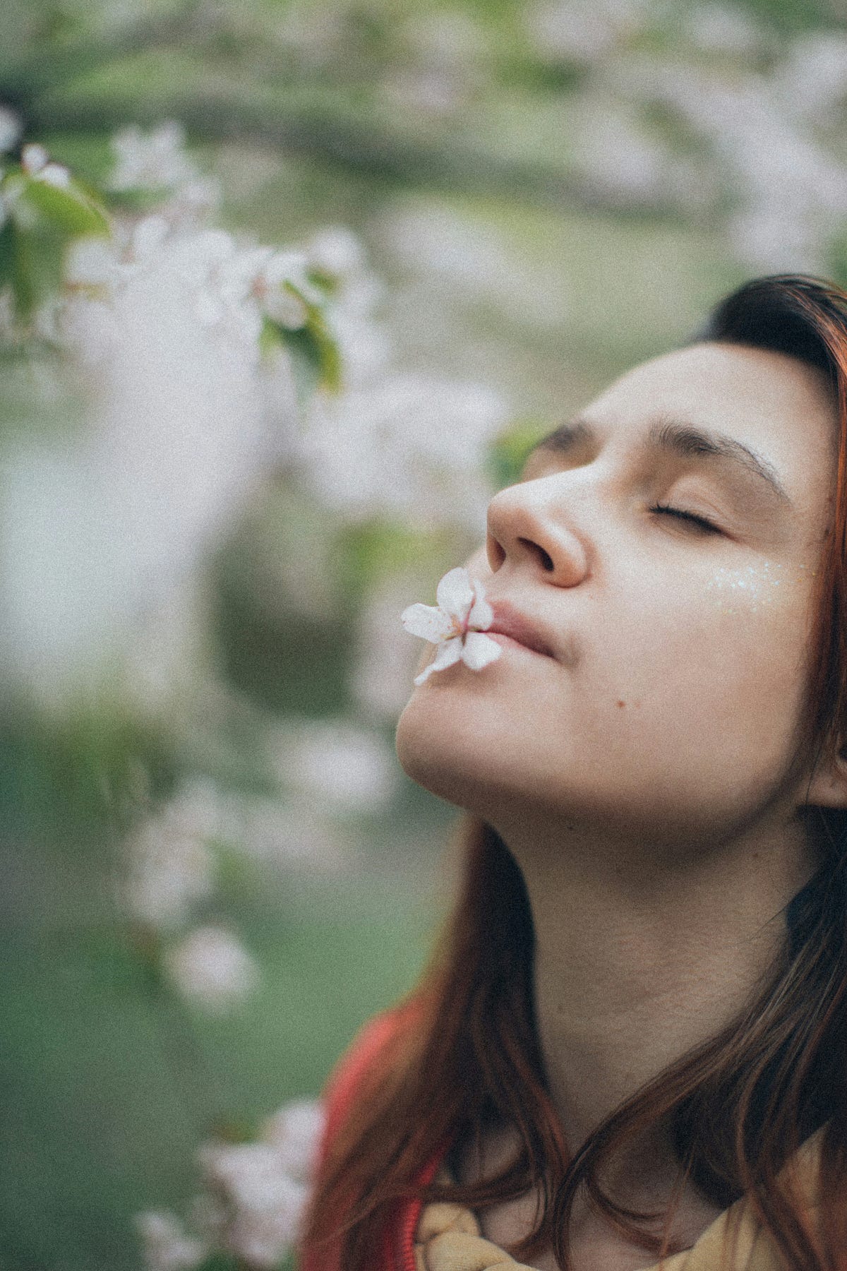 How Many Smells Can the Human Nose Detect? Over One Trillion, Says ...