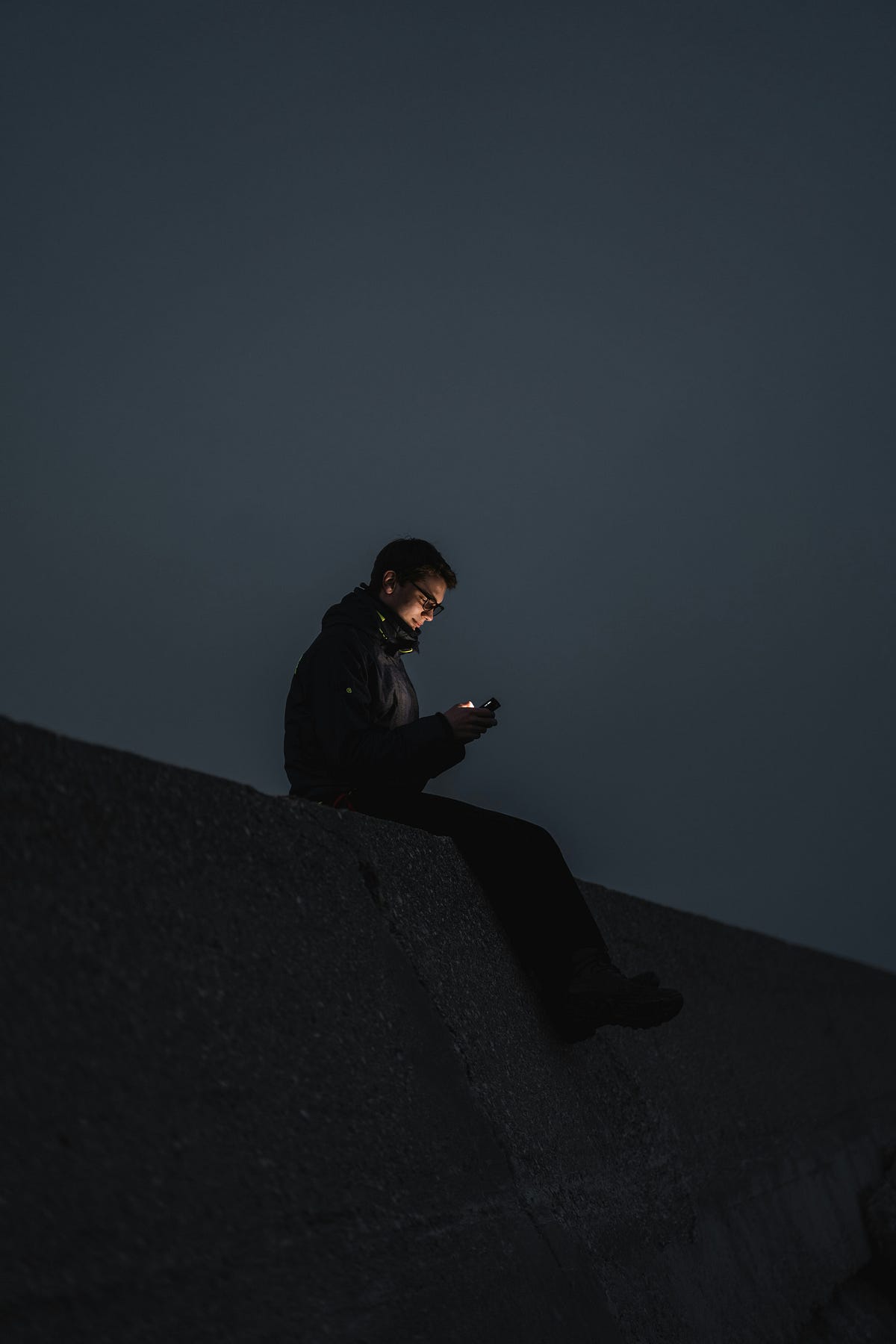 The New Art of Detachment. Overcoming (Internet) (Social)… | by Ilexa ...