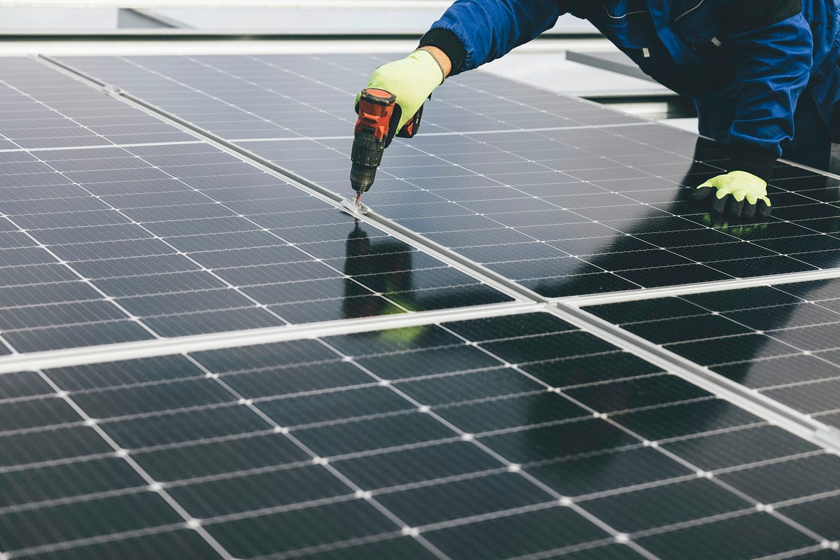 Homeowner’s Guide to Installing Solar Energy Systems | by Tradesmen ...