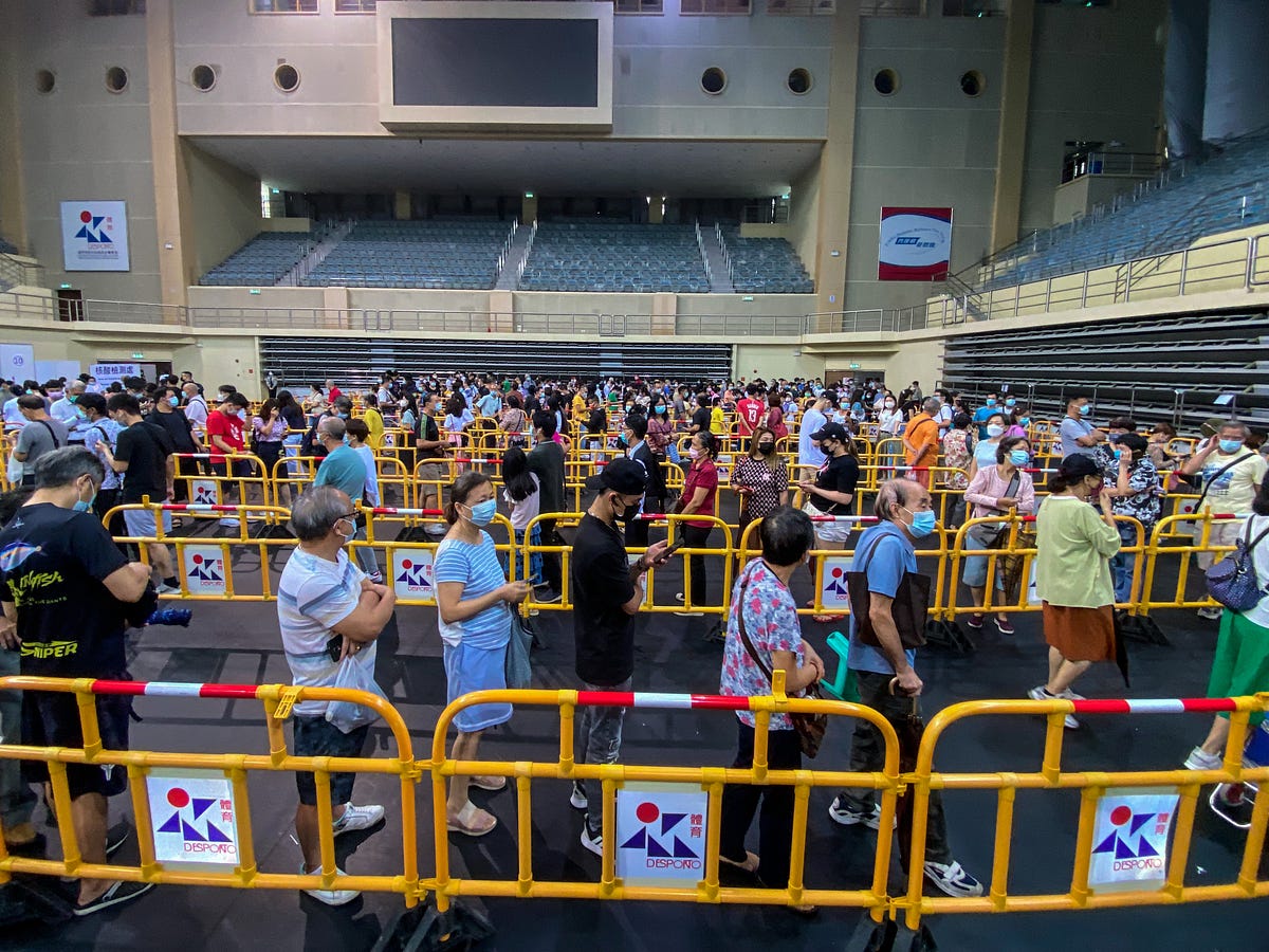 The Deque Data Structure Explained | by KP | Geek Culture | Medium