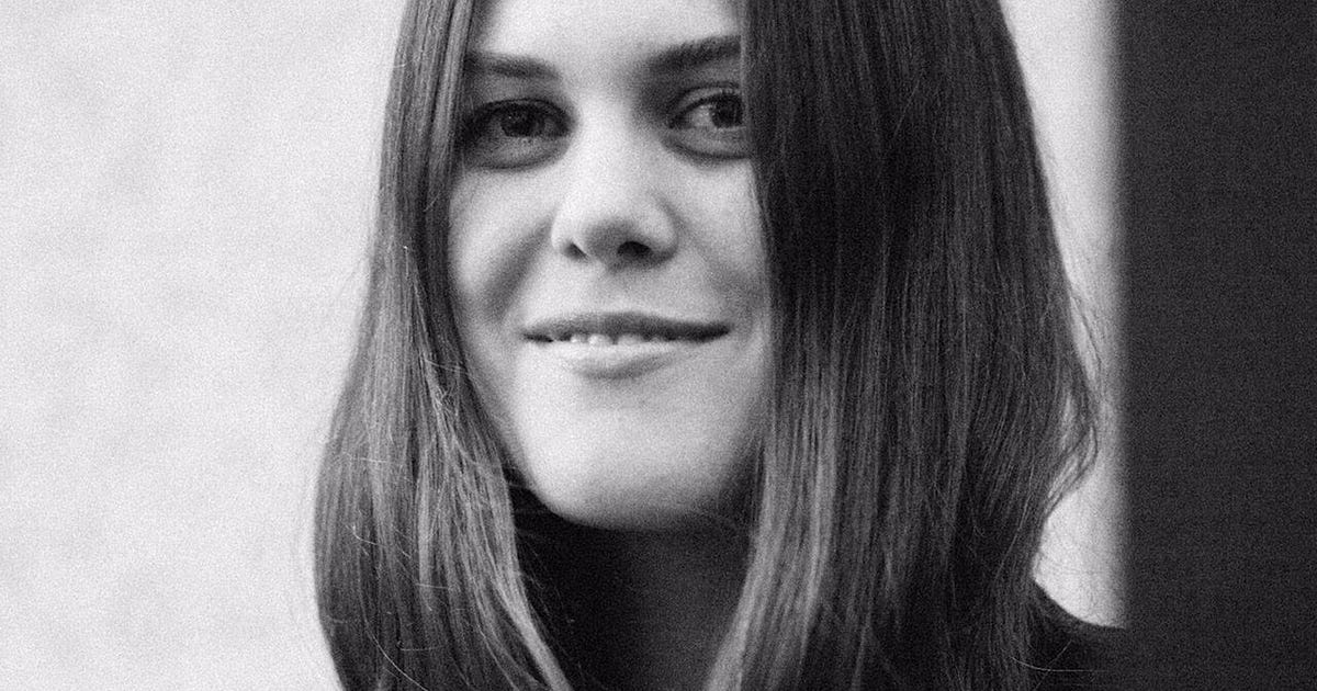 The Pros & Cons Of The 35-Hour Working Week | by Refinery29 UK ...