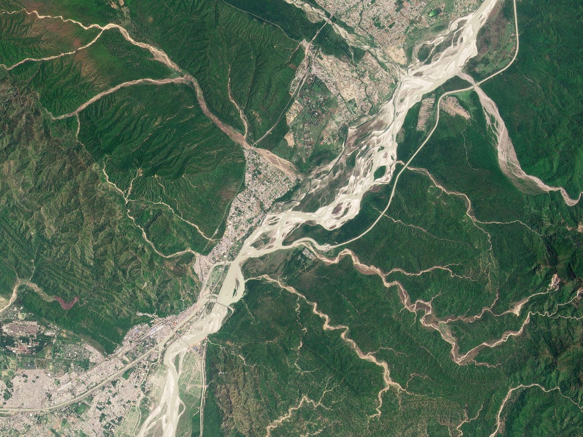 NICFI’s satellite imagery of the global tropics now available in Earth ...