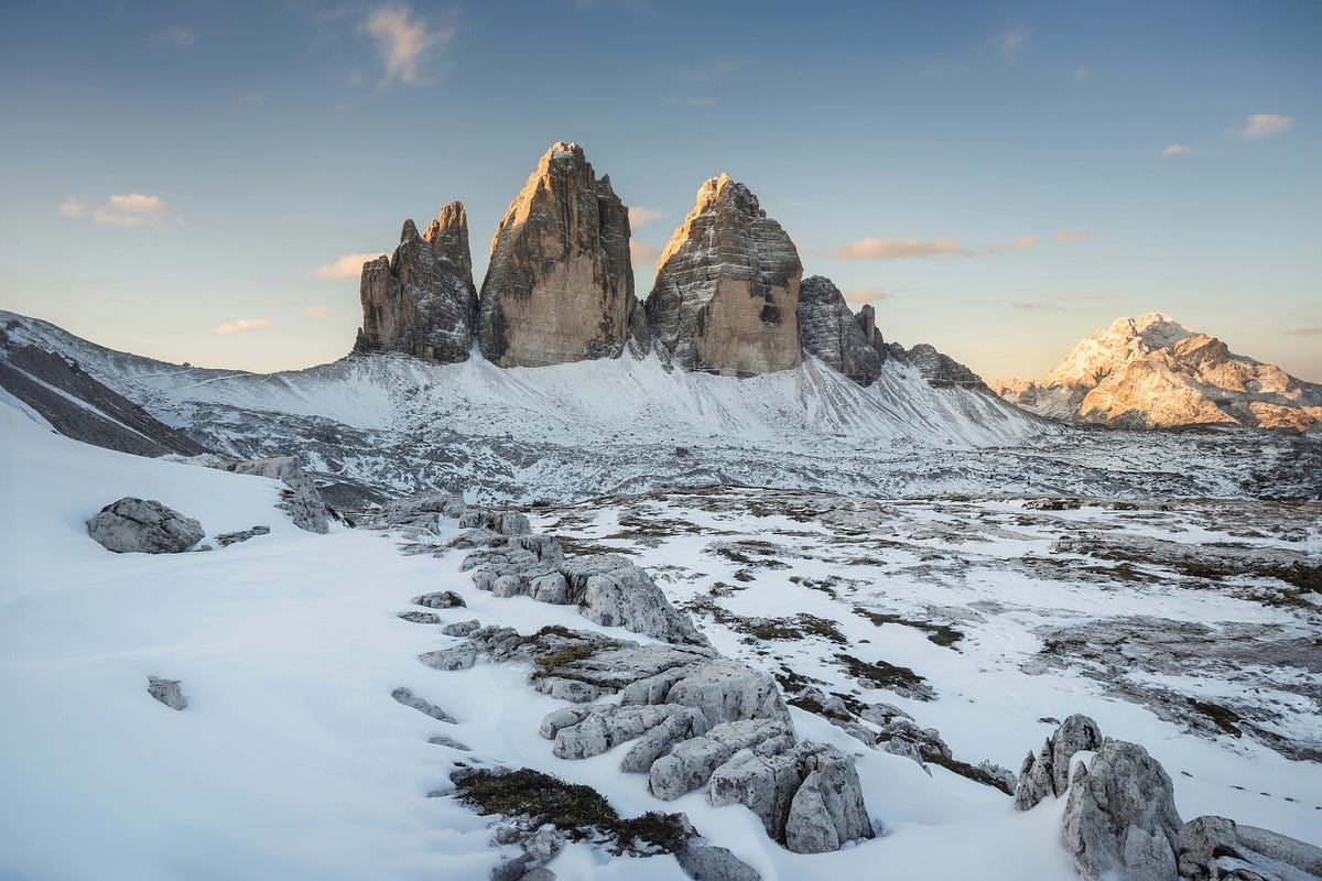 First-time snow in the Saudi Arabian desert while delayed snowfall on Mount Fuji in 130 years ...