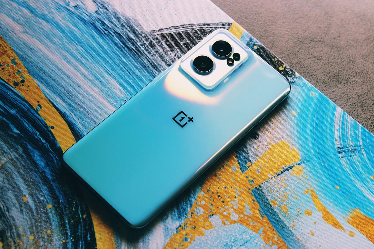 7 Steps to Reduce Phone Time, Increase Relaxation | Declutter Time | Medium