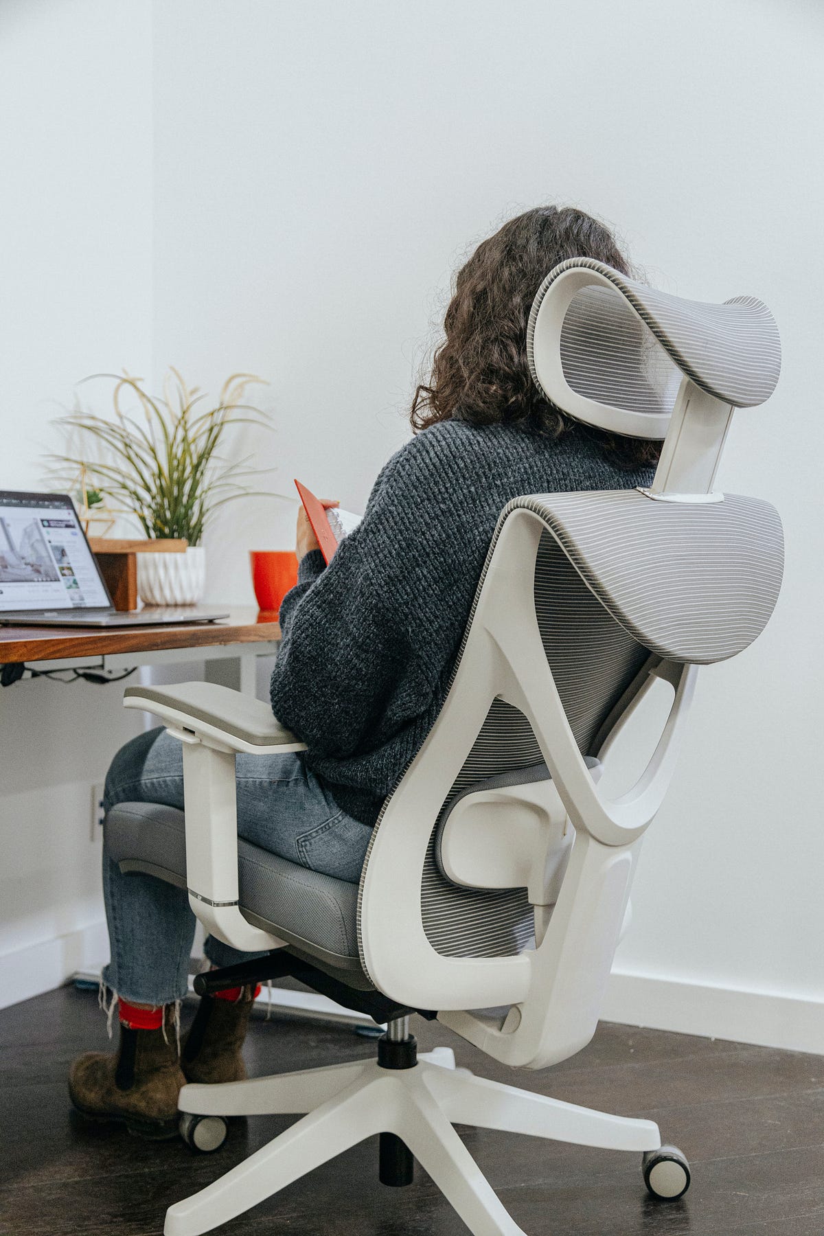 “Graceful Ergonomics: Elevating Your Home Office with Timeless ...