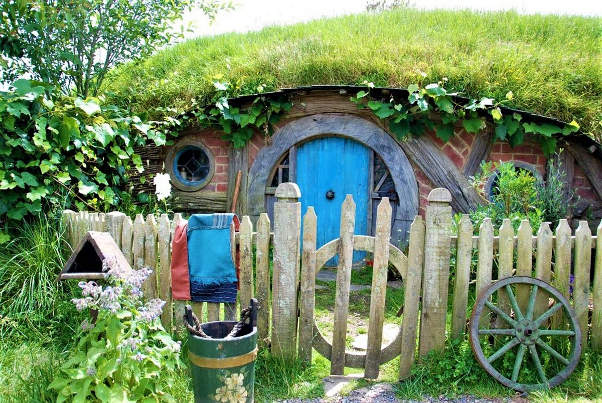 Storied Reviews | Plays well with others, part 1 | by Cameron Tolbert ...