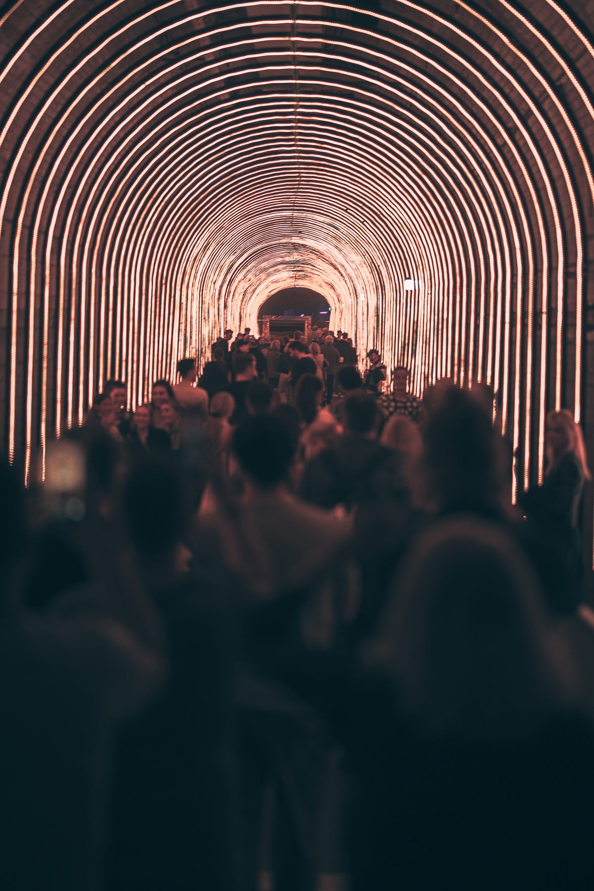 Singleton in Swift iOS. In Swift, the Singleton pattern ensures… | by Prathamesh Chakote | Jul ...