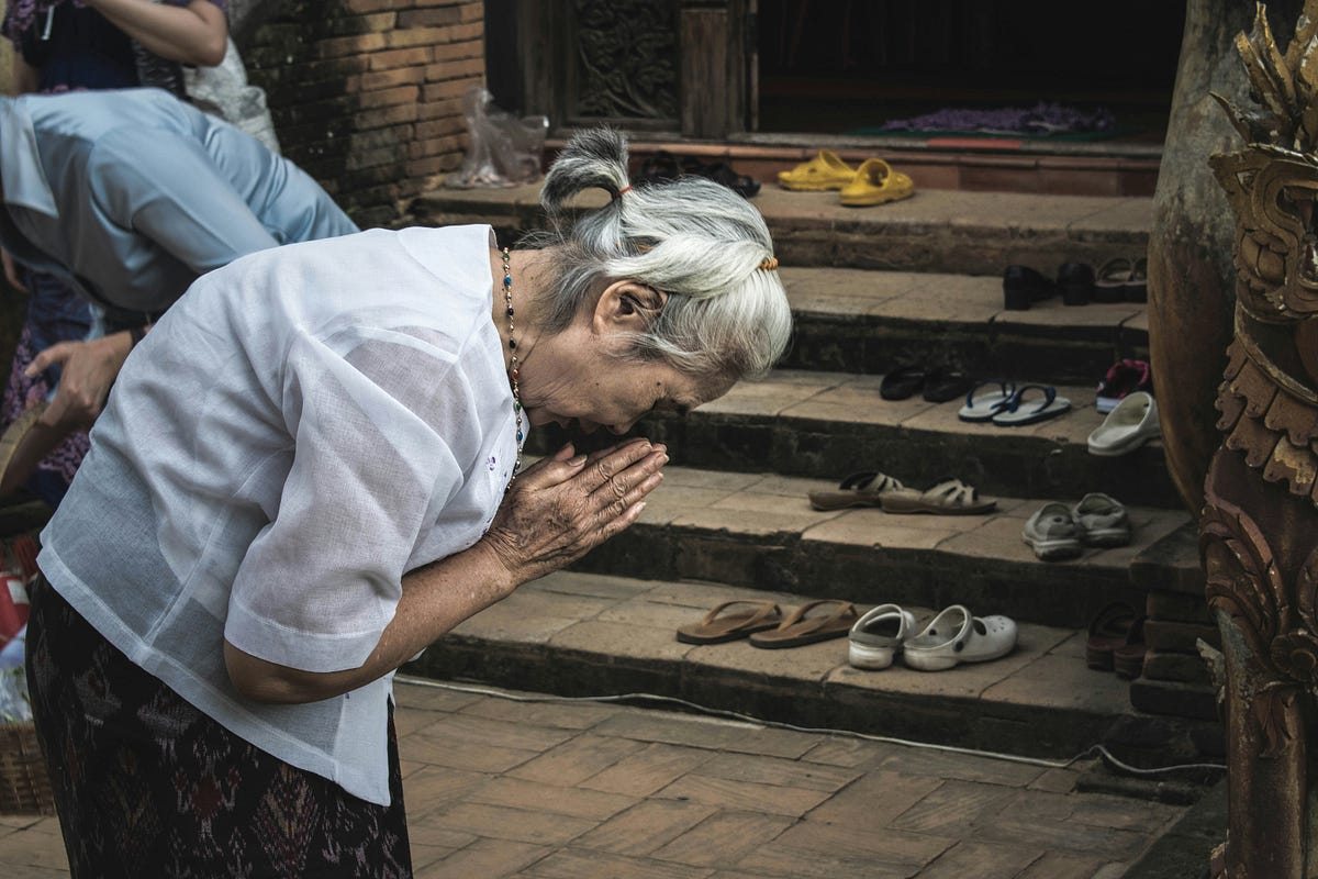 Why you should avoid touching someone’s head in Thailand | by Gil Van ...