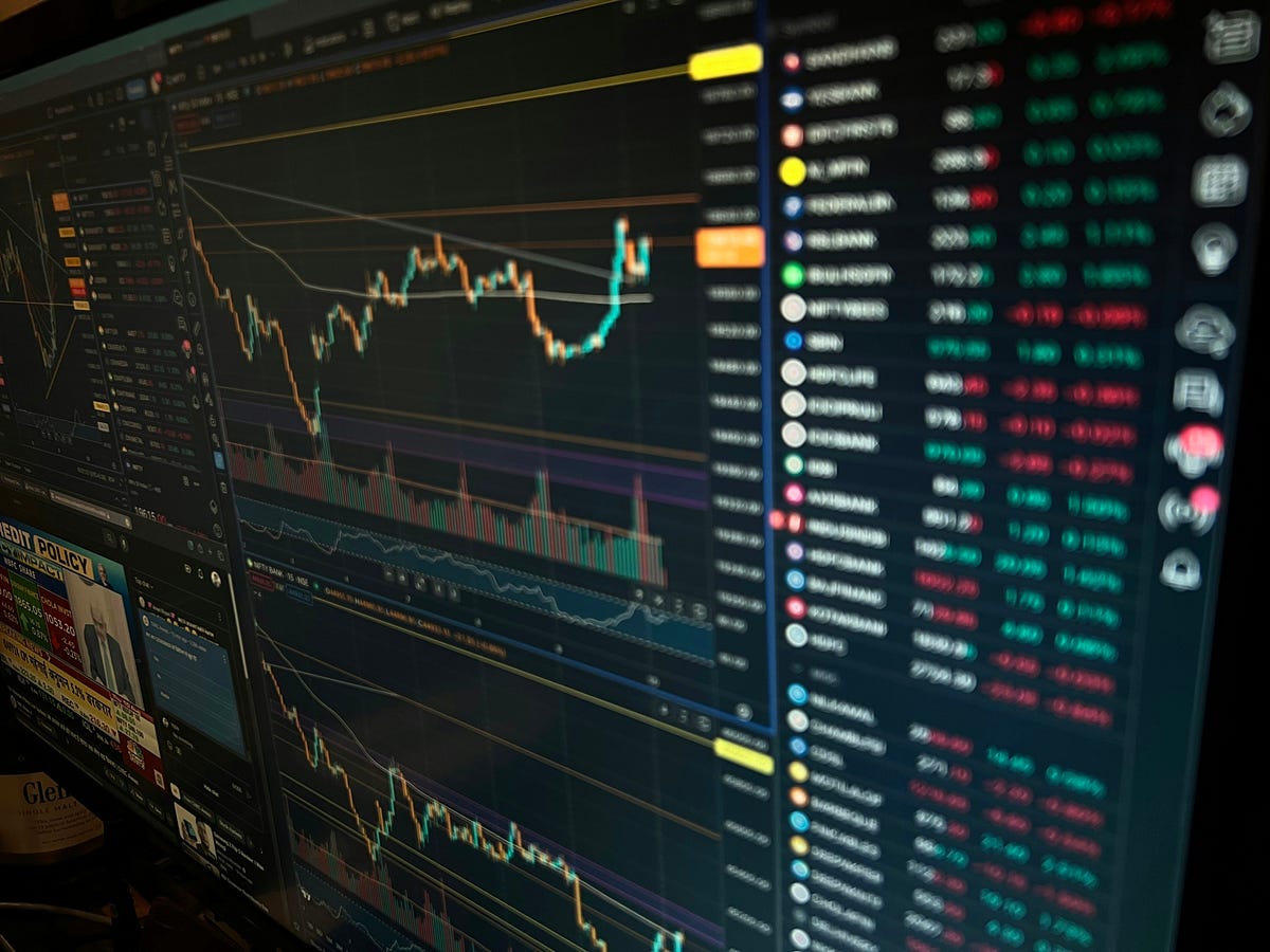 AI-Powered Python Swing Trading Bot for Stocks, Forex, and Crypto | Stackademic