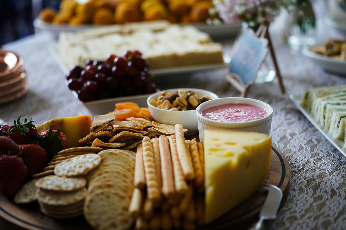 Moms, You’re Not Imagining It — Your Dinner Plate Is the Worst | by ...