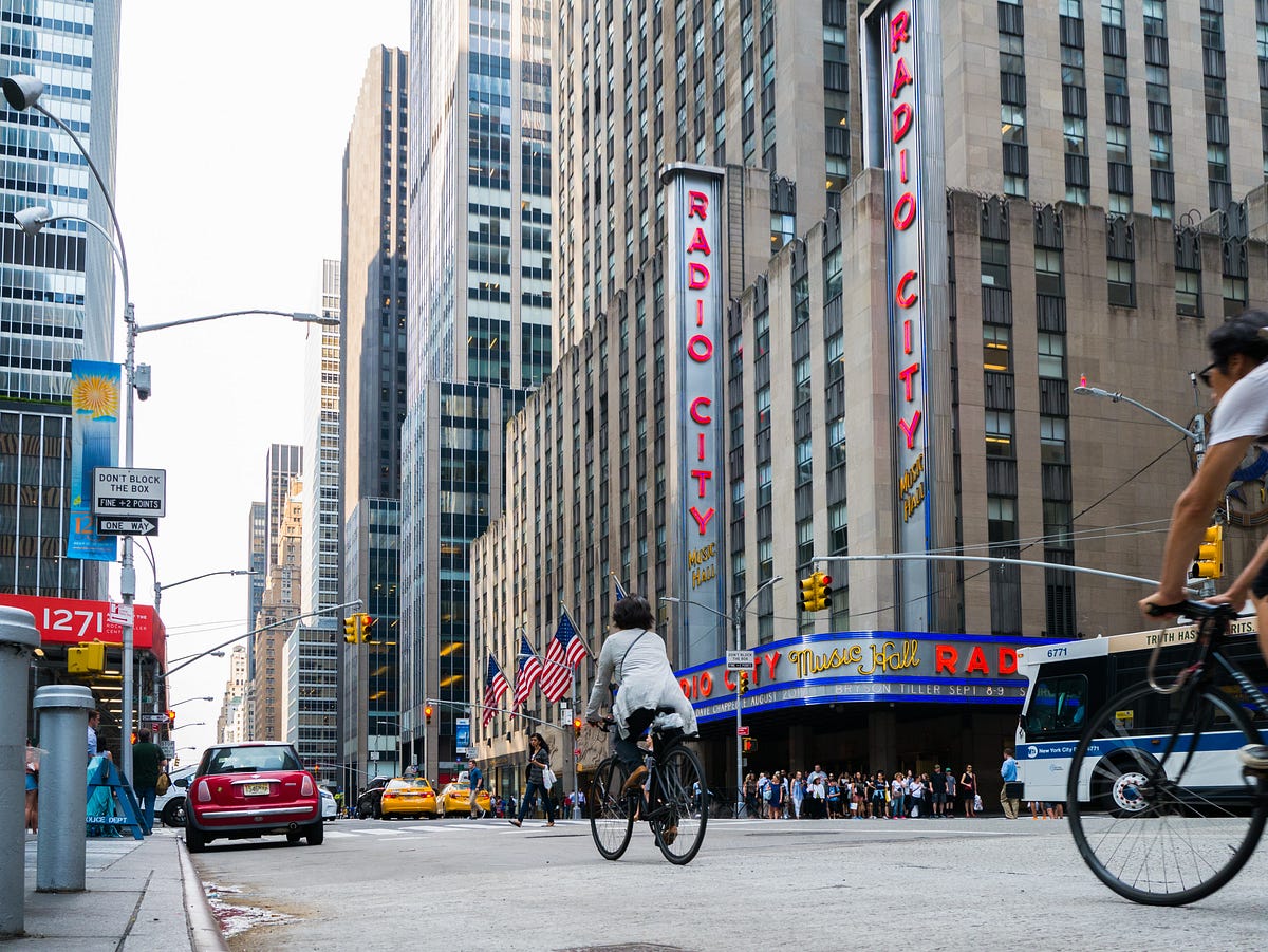 Top 10 American Sports Cities. Welcome to EmpowerU Media’s blog! If ...