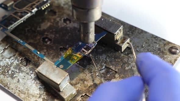 119t. Repair of mobile phones. Service of digital gadgets. Spare parts ...