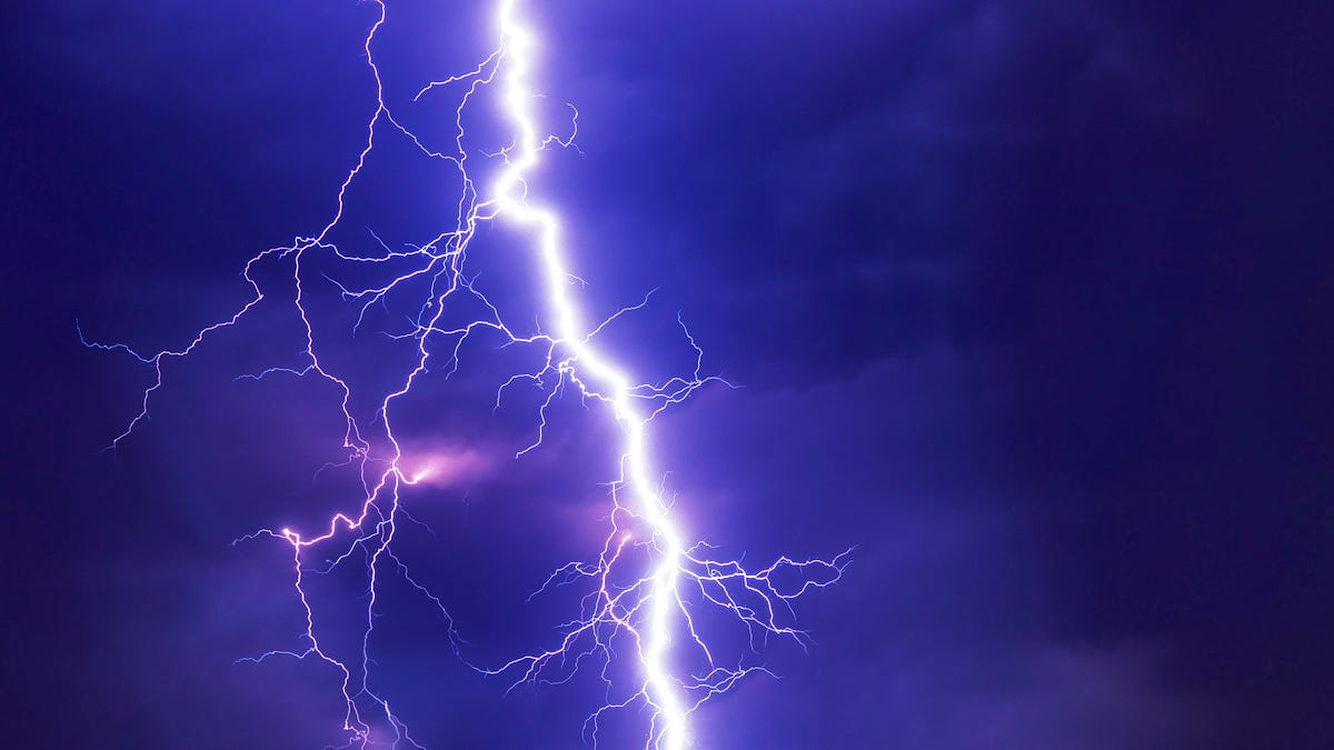 "A Person Who Carries Lightning in Their Eyes" I would like to share ...