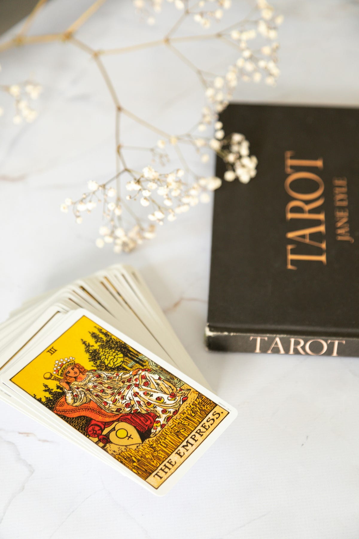 How to create your own homemade tarot deck | by Elena | Jan, 2025 | Medium