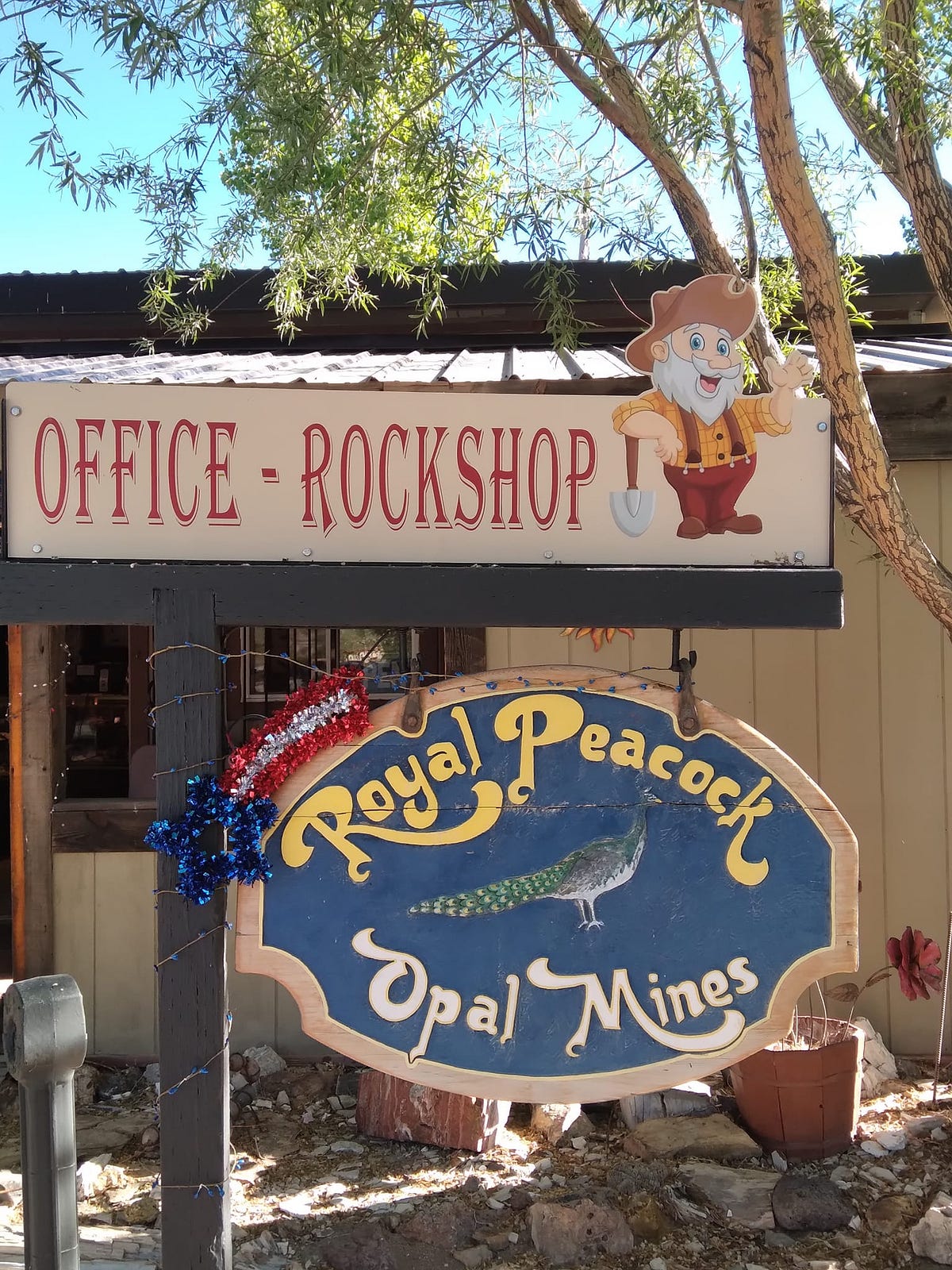 A *Hip Trip* Part 2- We have Arrived at the Royal Peacock Opal Mine in ...