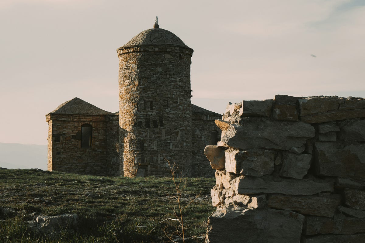 Walls of Stone - Delainaroul - Medium