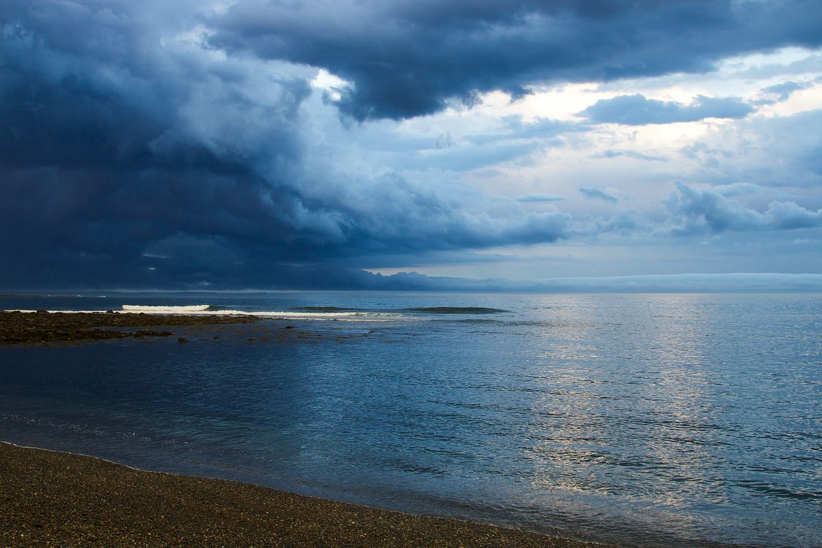 The Edge of the World: How Fractals Make Coastlines Impossible to ...