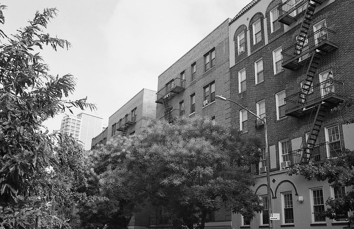 Apartment 2H in Washington Heights | by Cris Andrei | Ellemeno | Jun, 2024 | Medium