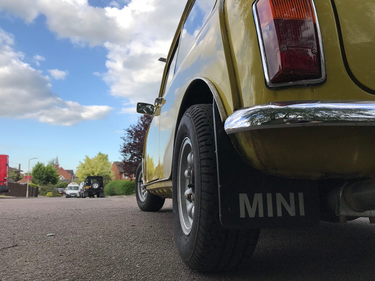 5 Facts About the Classic Mini | by DriveTribe | Medium