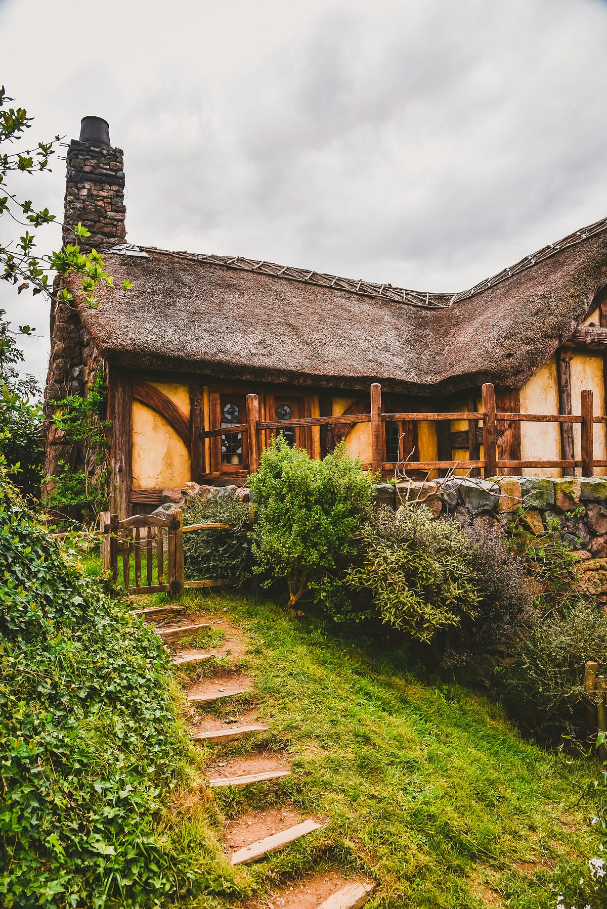 Is This a Cottagecore Influencer or a Tradwife? | by Matthew Maniaci ...