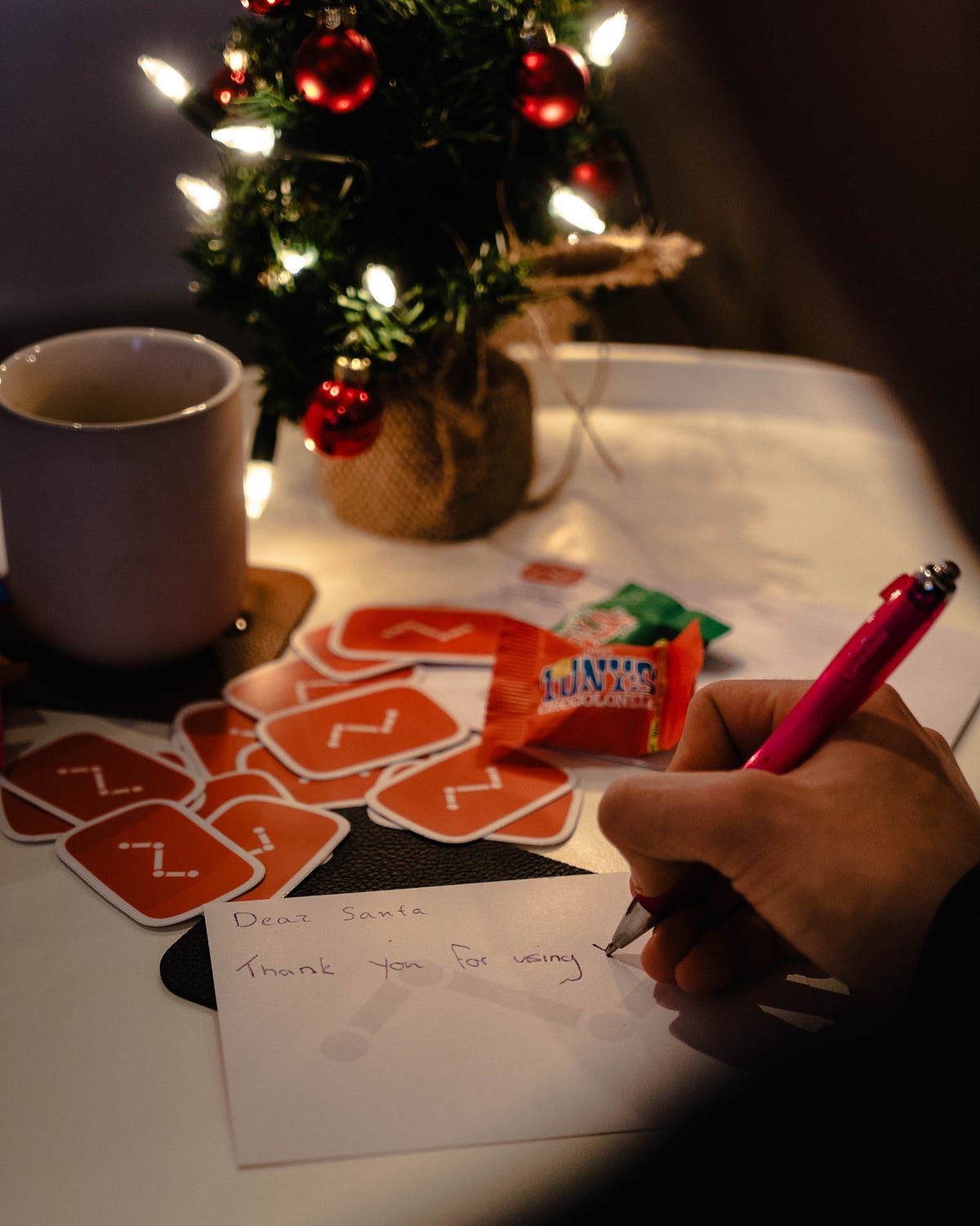 Christmas 5 x 10 Prompt Response. 5 Christmas Stories, 10 Words each ...