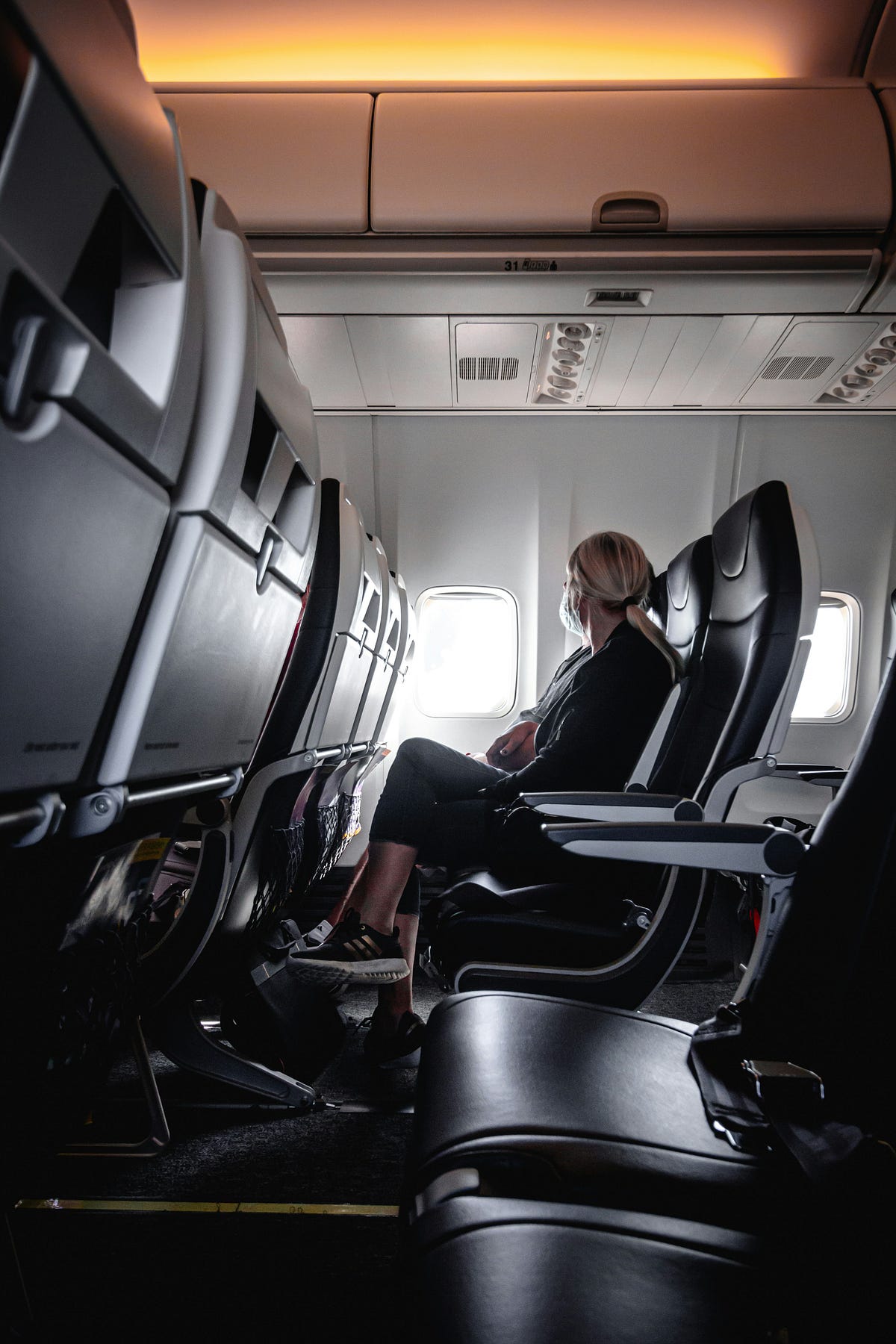“Rawdogging” on Flights is a Thing | by Roz Warren, Writing Coach | The Haven | Medium
