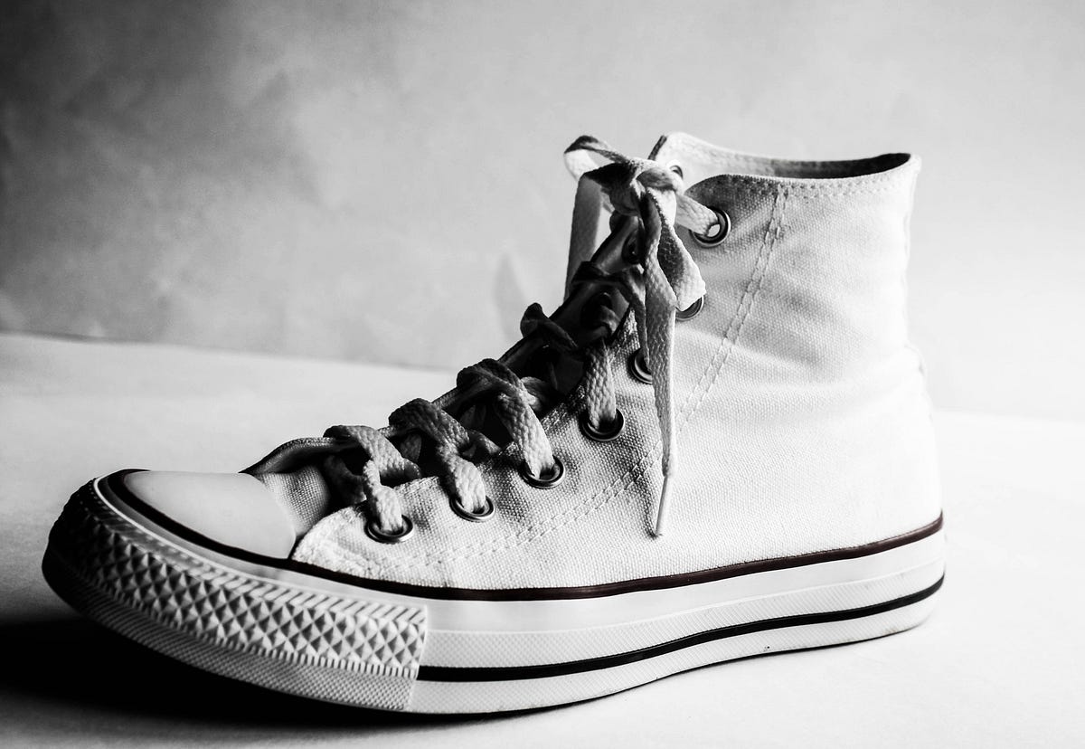 I Am The Old Woman Who Lives In A Shoe | by Rachael Ann Sand | MuddyUm