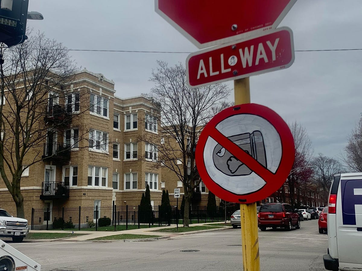 Residents of Albany Park Fear Increasing Violence in the Neighborhood | by Eloiza Duchi | Medium