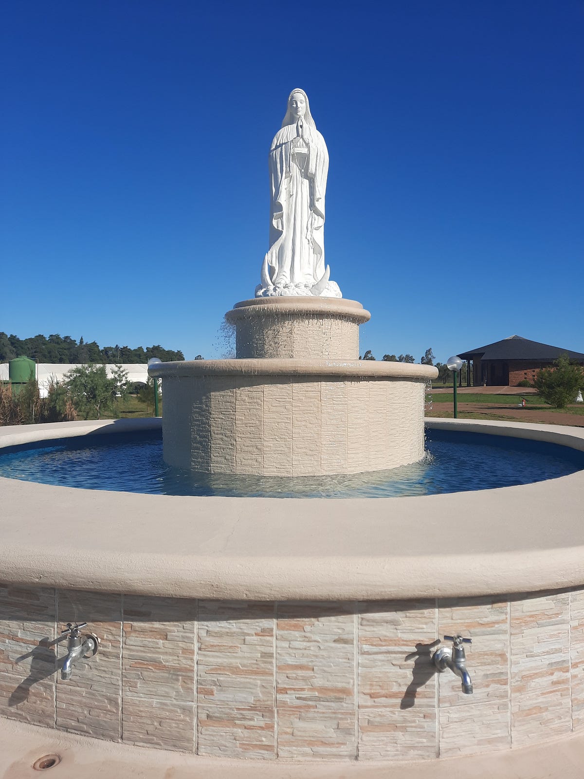 Desvendando a Devoção a Maria: O Caminho para uma Espiritualidade ...