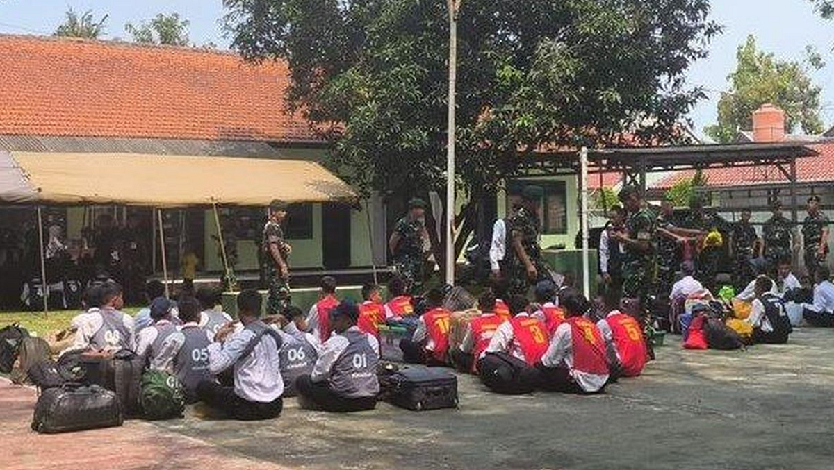 Children Enter Military Barracks: Weighing the Disciplinary Approach of ...