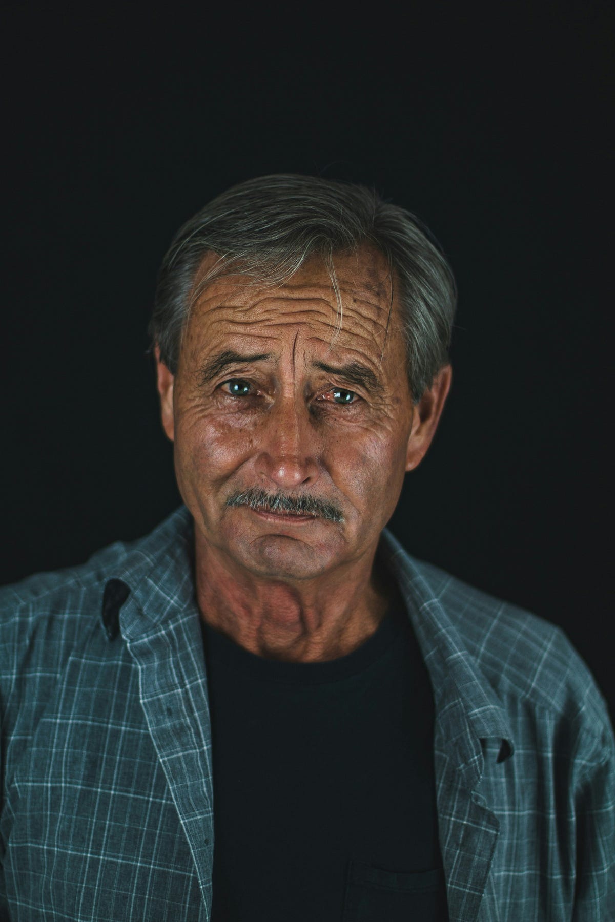 Gorgeous Lies My Dad Told Me. The abuses of storytelling | by Ruchama ...