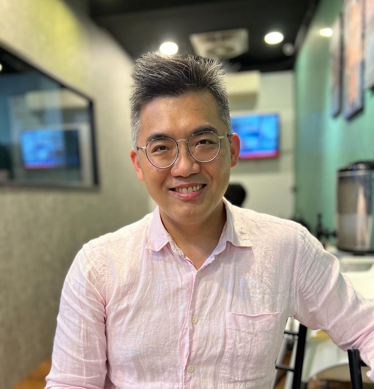 朱益德｜用生命影響生命，把自己活成一道光 - Passion Worker 臺大人職場手冊 - Medium