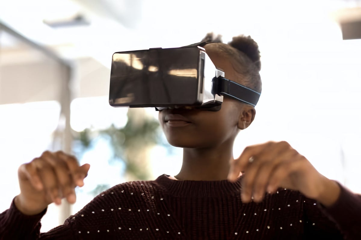 Navigating the Metaverse: Unraveling Tomorrow’s Digital Frontier | by Spandan Mandal | Medium