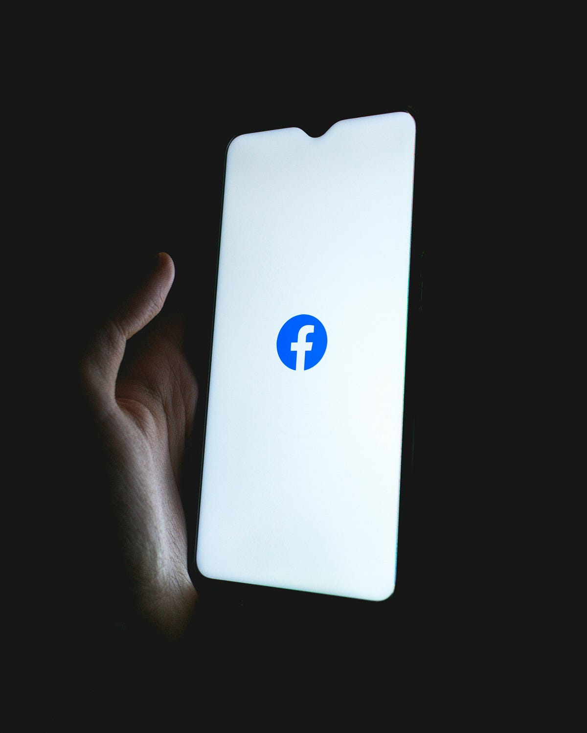 Inside Facebook’s Dark Side: Revelations from a Former Exec That Could ...