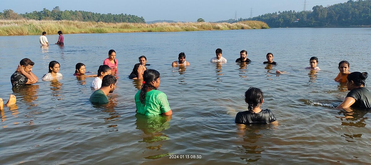 Art of staying afloat: A tale of peer learning | by Sarath M | Medium