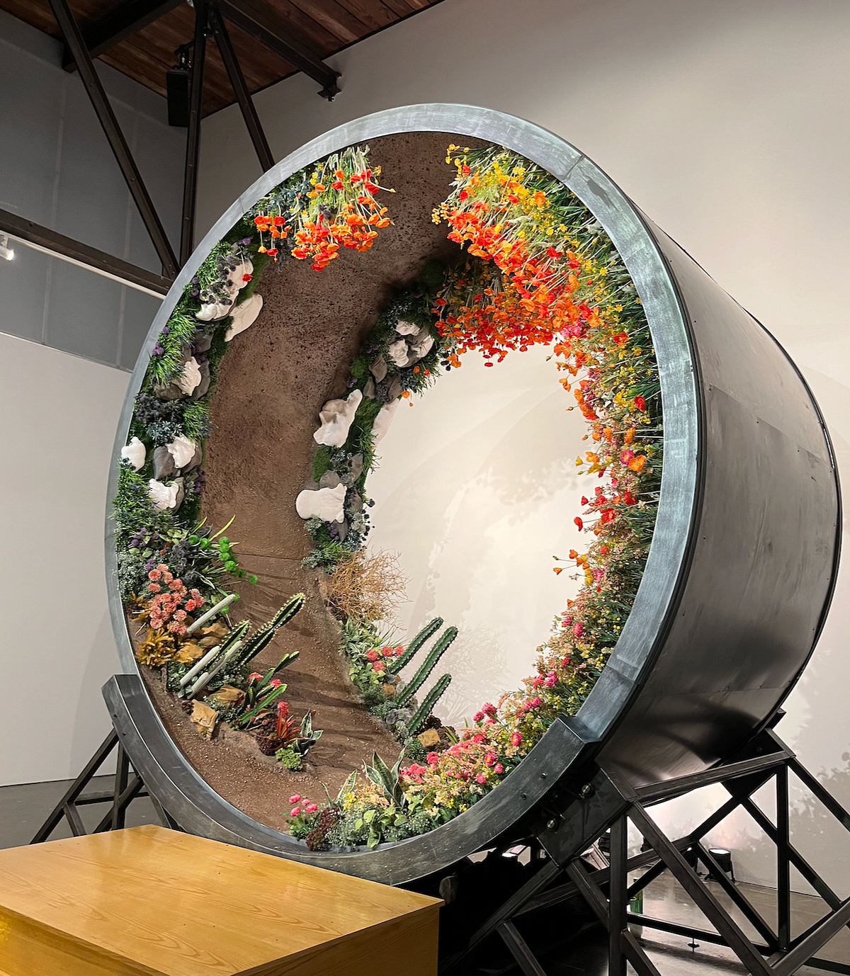 This wheel will allow New Yorkers to take a hike inside of an art ...