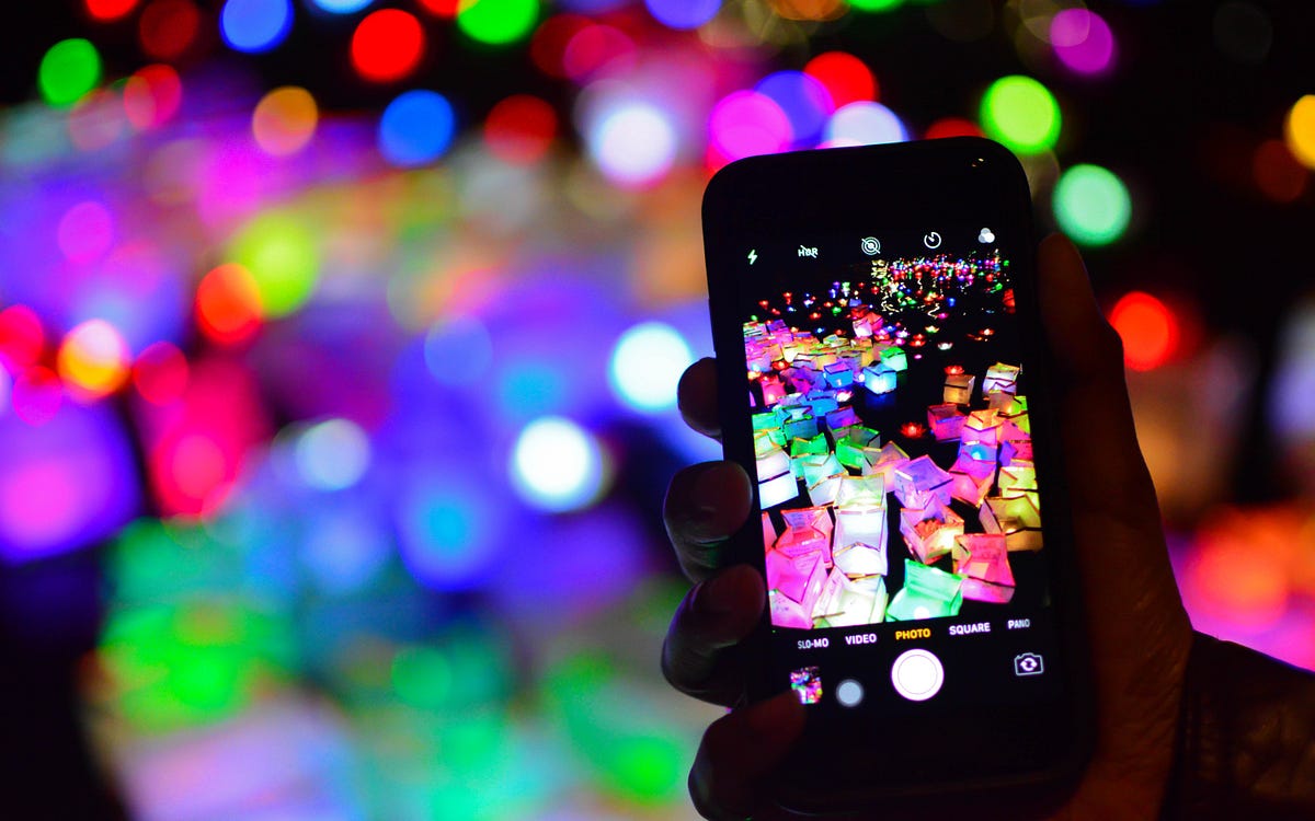 What does a smartphone smell like? | by Adolfo Ramírez Corona | UX ...