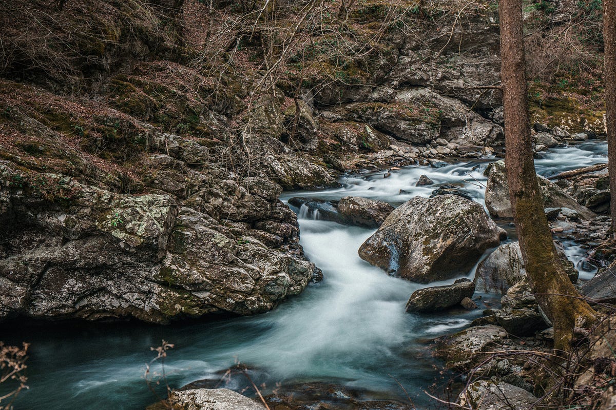 What is ReadableStream in javascript ? | by Truong Trong Hai | Medium