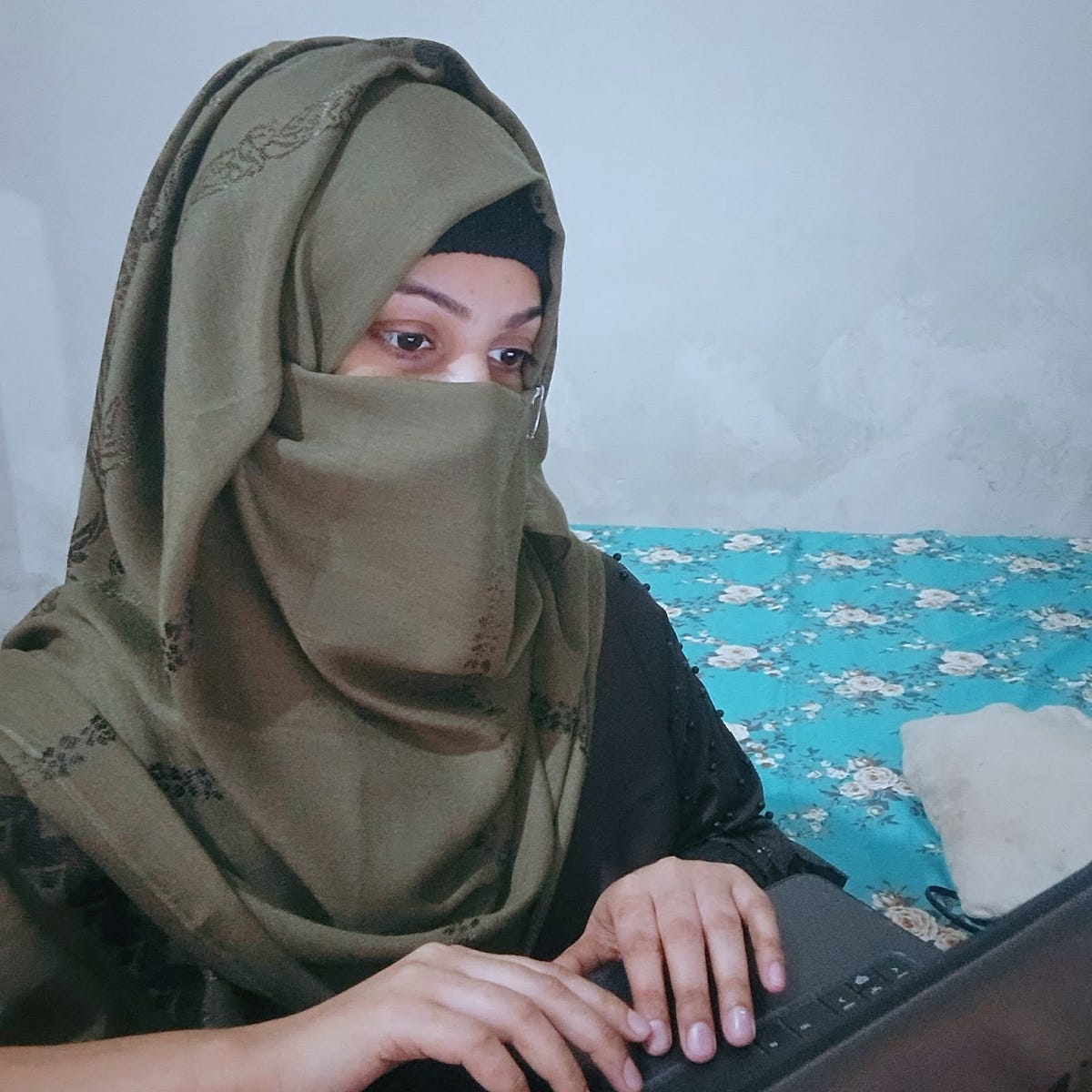 How I Landed a $2500 Writing Gig Without Pitching | by Zainab Noor ...