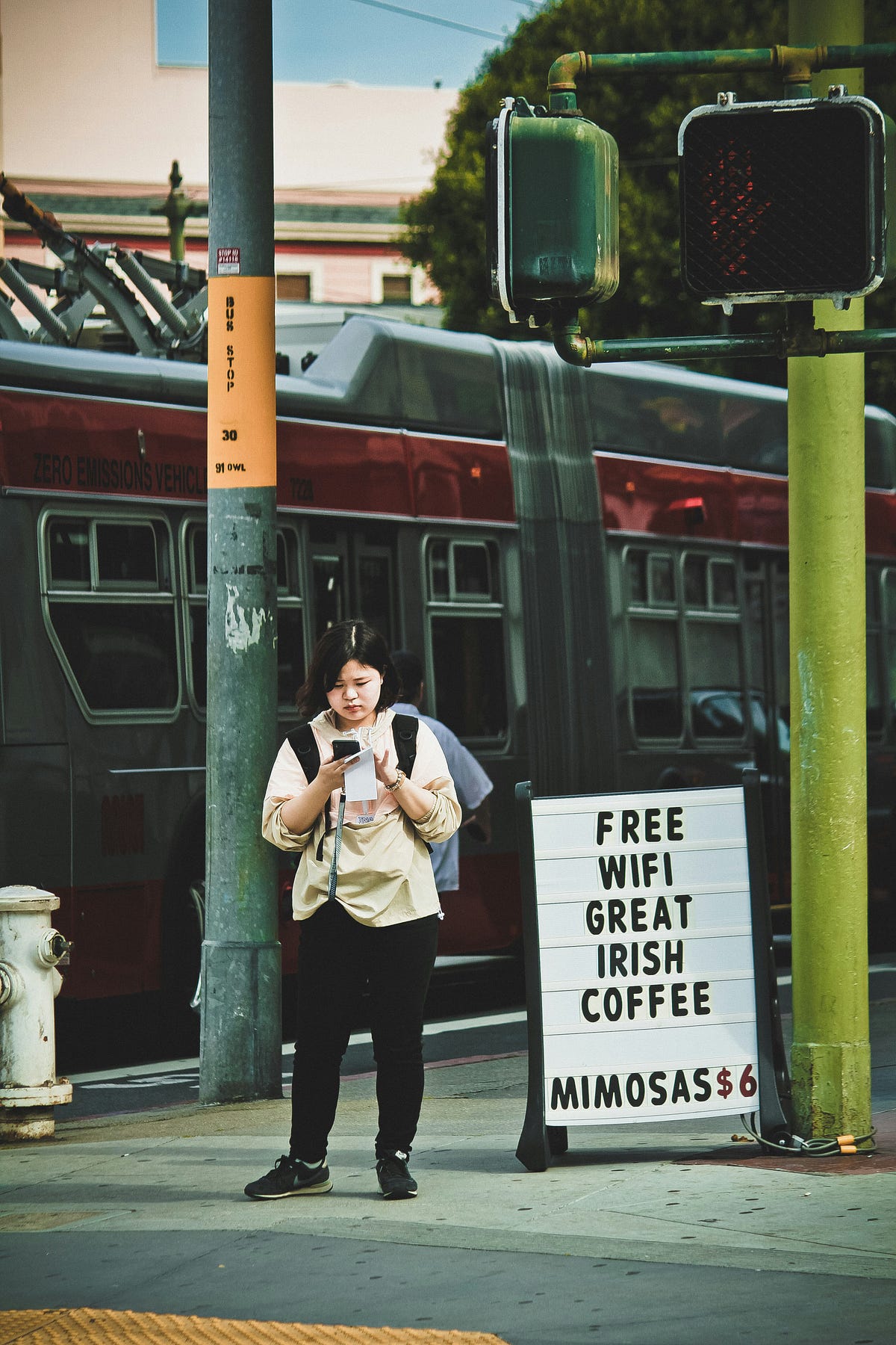How I Experimented Living Without a Smartphone for More Than One Month ...
