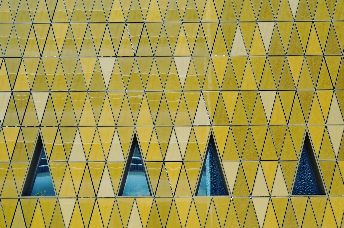 CSS triangles. How does it work? | Medium