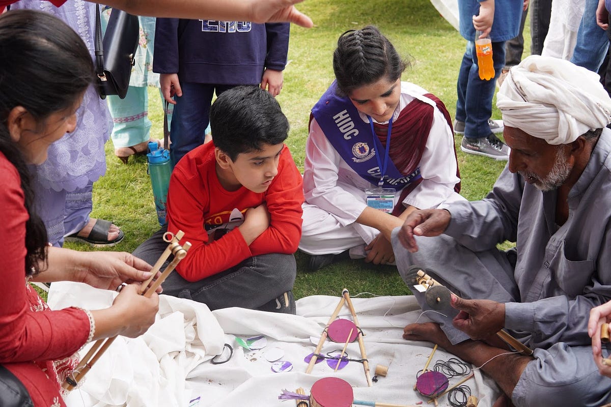 Lahore Science Mela: A Personal Anecdote | by Mohsina Asif | Jun, 2025 | Medium