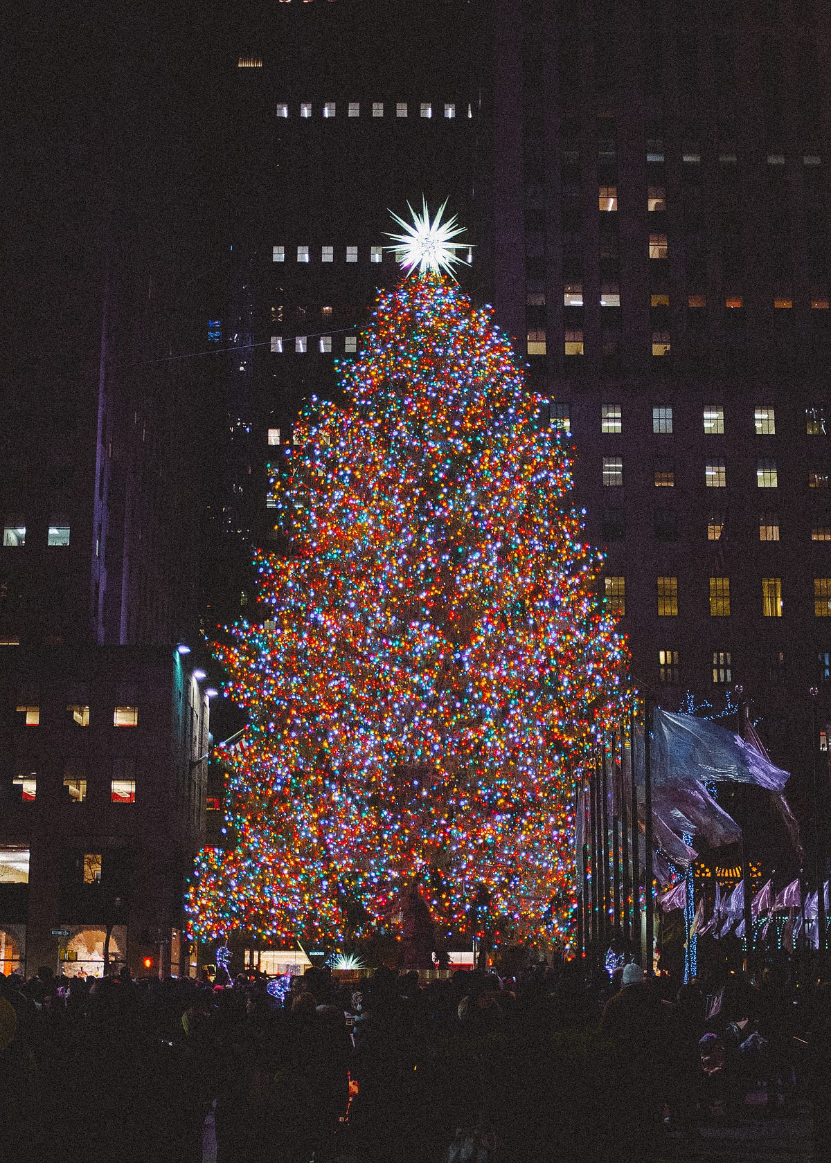 Mapping the Rockefeller Center tree with ggplot2 in R | by Matt Russell ...