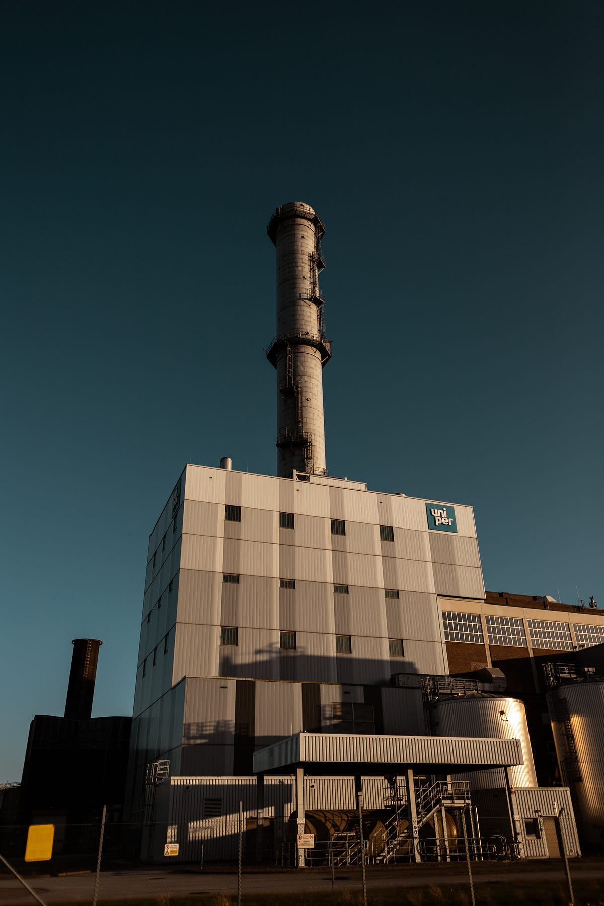 PETL Powerhouse: Exploring the Versatility of Python’s ETL tool 🏭 | by Manoj Das | Medium