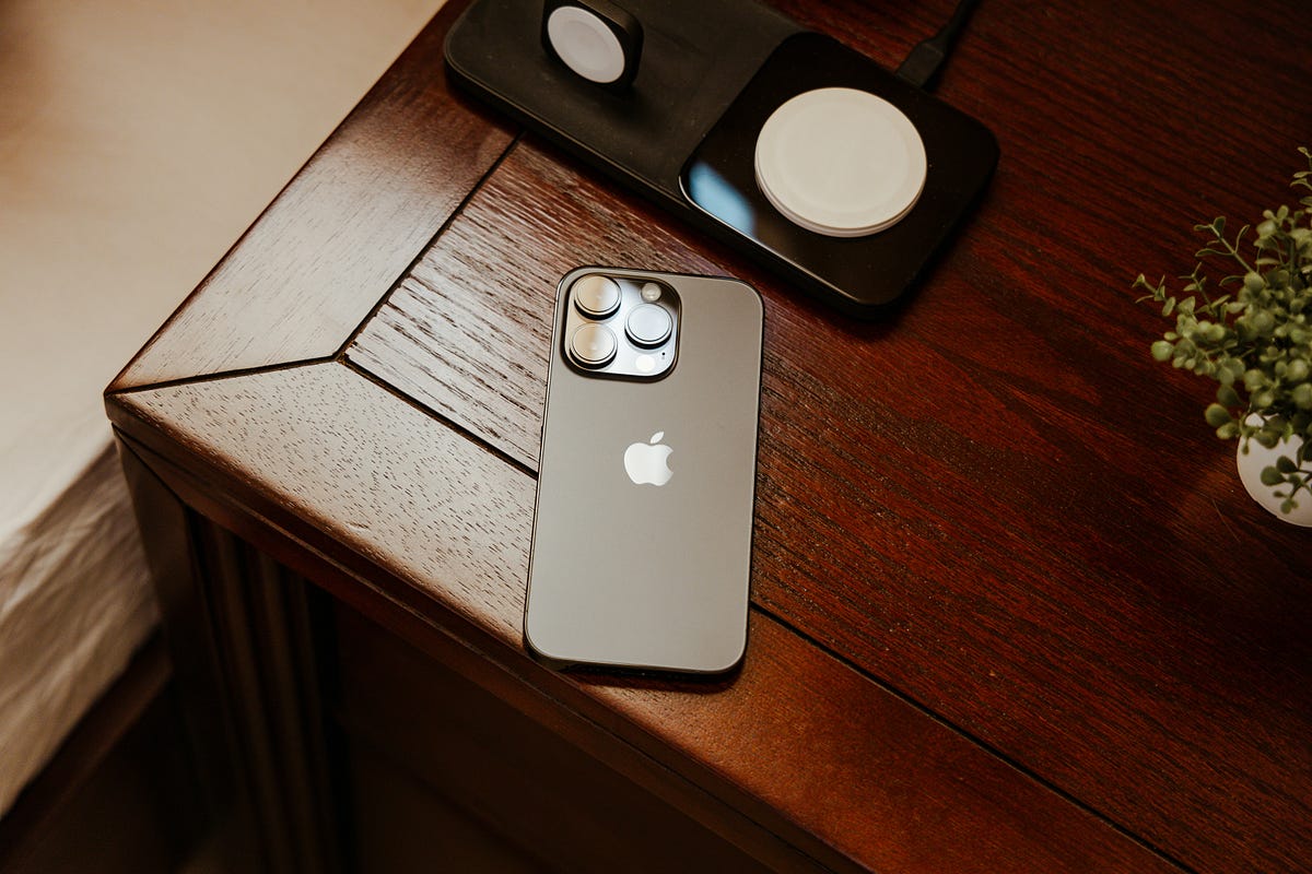The Ultimate Guide to 2025 MagSafe Accessories for iPhone | Mac O’Clock