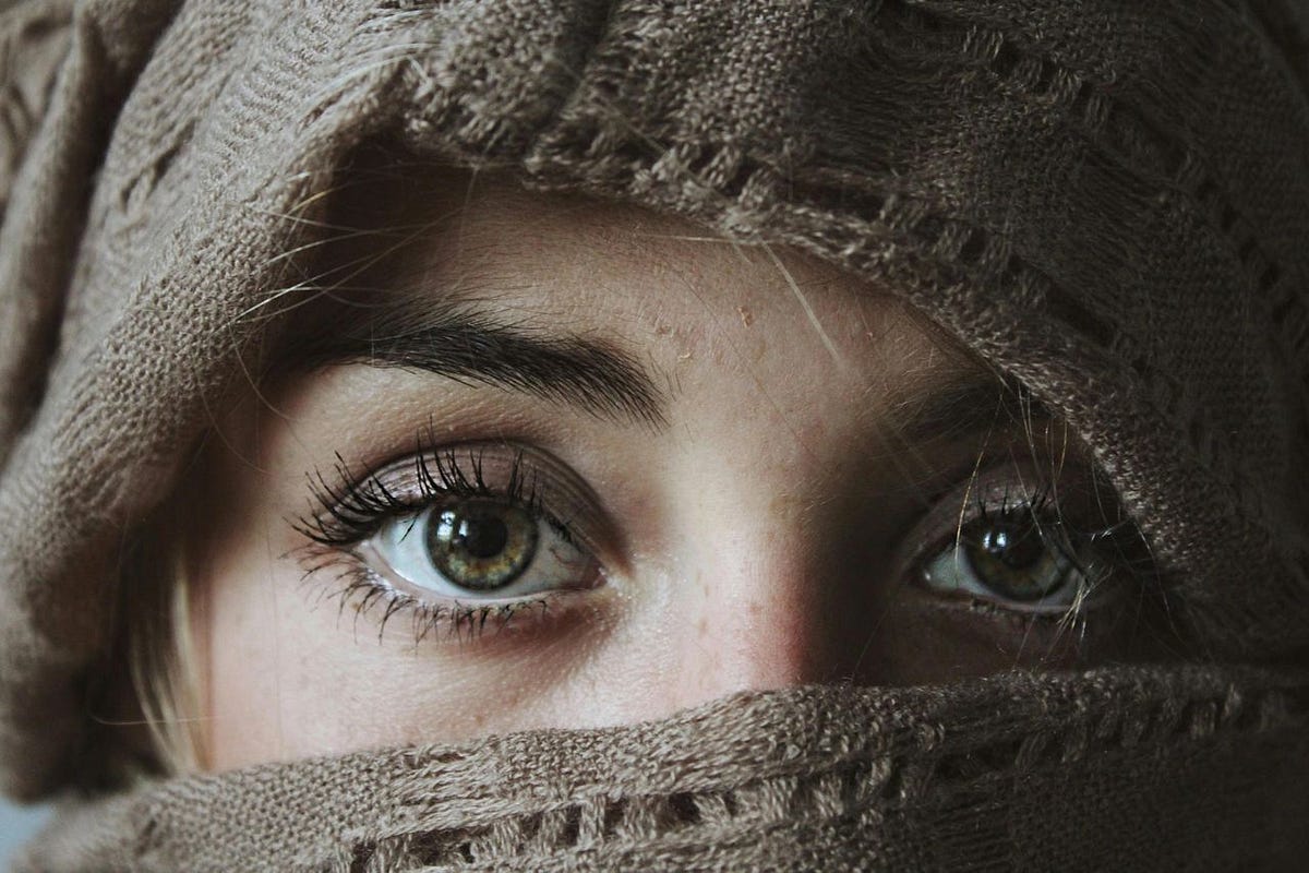 Unveiling the Connection: Ankylosing Spondylitis and Eye Health | by BE ...