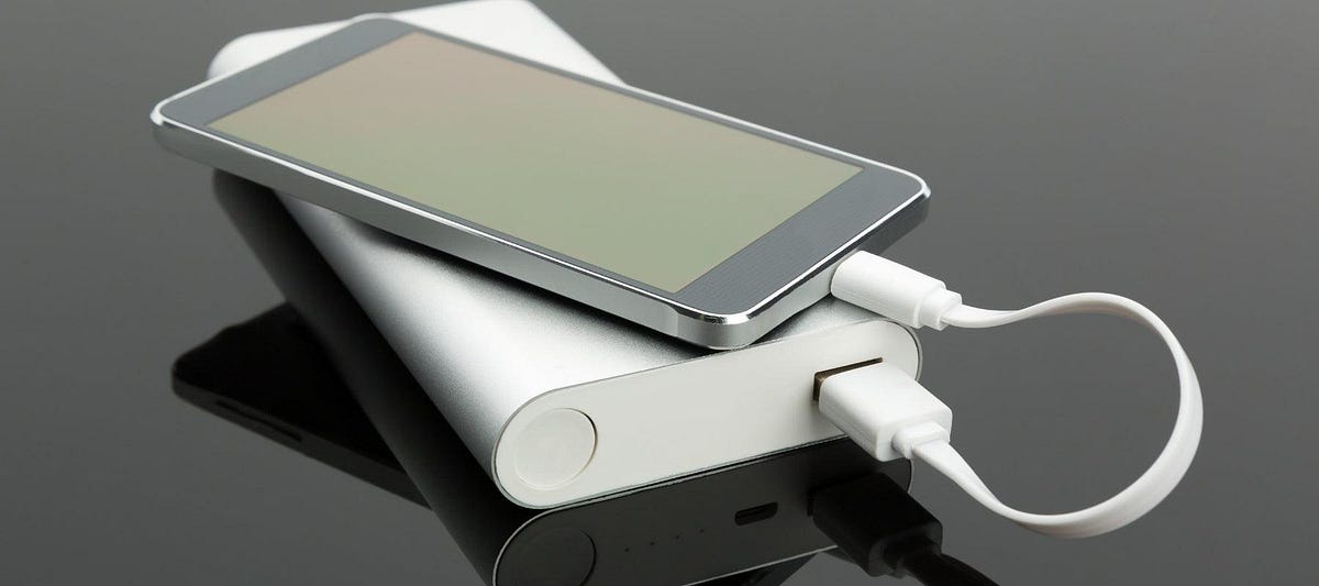 How to pick the right portable charger? | by GoMobilo | Medium