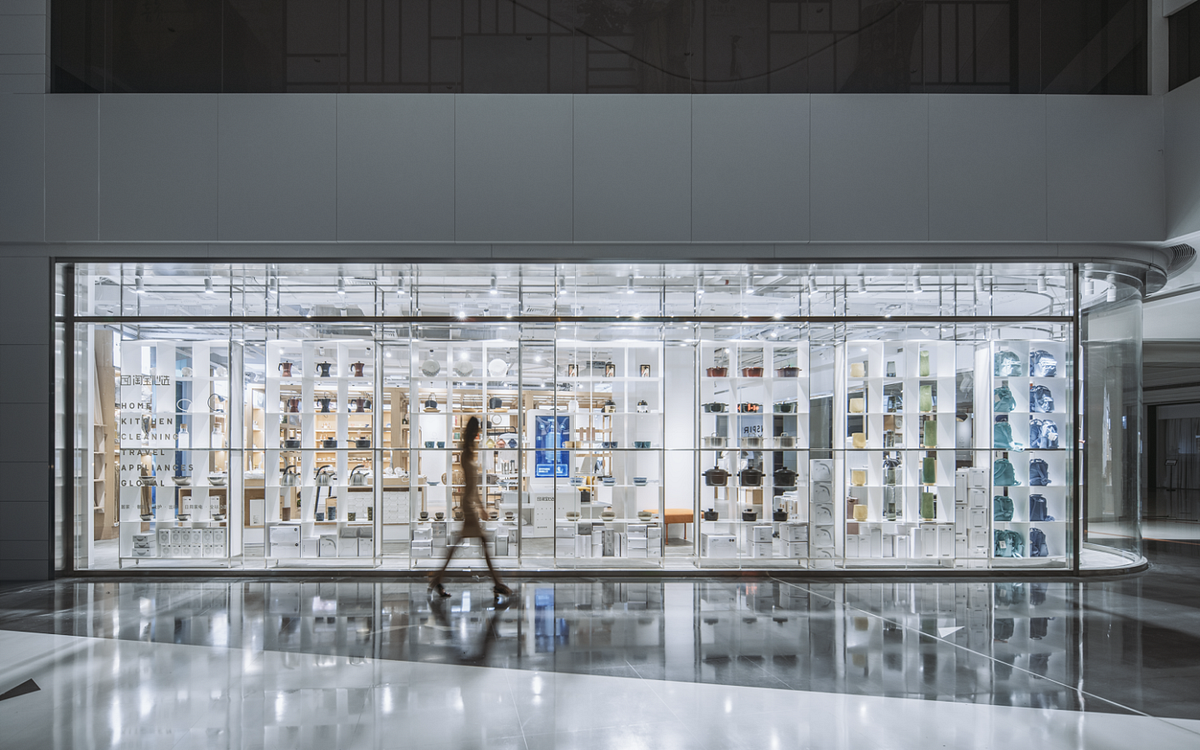 Ucan 2020-Could Designer Works As A Sales? Visual Display Design For ...