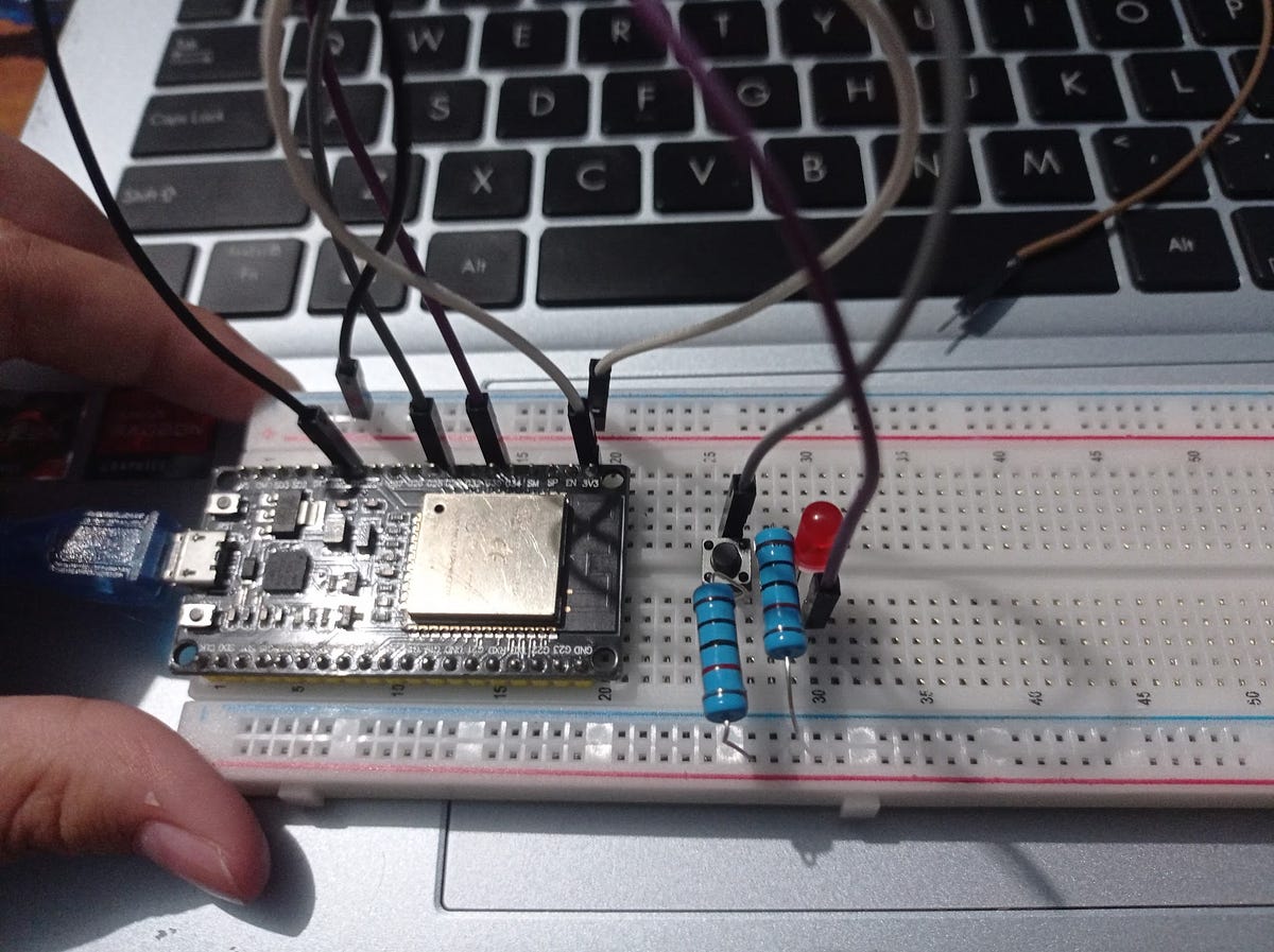 Modul 2: Input/Output Using ESP-32 | by Lina Azizah Ramadhani Hardyanti | Mar, 2024 | Medium